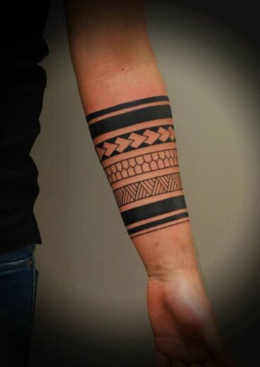 Tatouage Geometrique Manchette