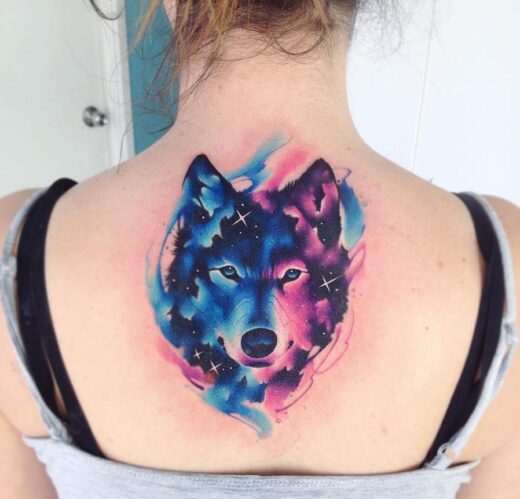 Tatouages de loup : 100 styles et tendances à adopter