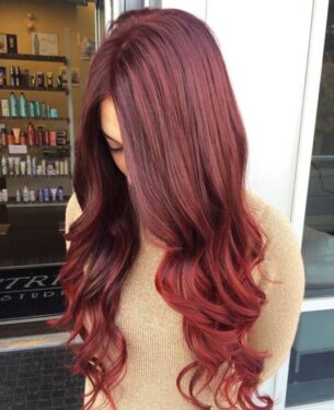 Coloration cheveux auburn : 50 idées pour l’adopter sans tarder