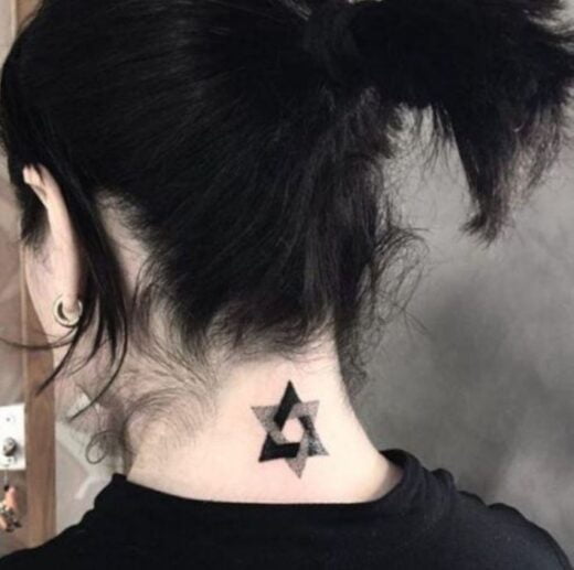 Tatouage étoile : 100 idées et inspirations photos | 2026