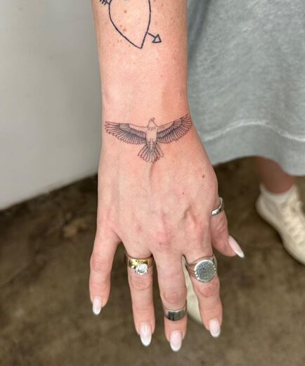 Tatouage Aigle Simple