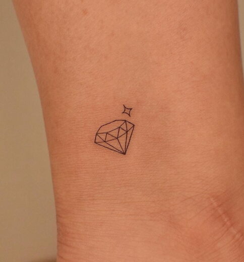 Tatouage Diamant Realiste