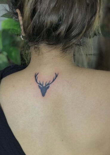 Tatouage de cerf : 50 idées et inspirations photos | 2026